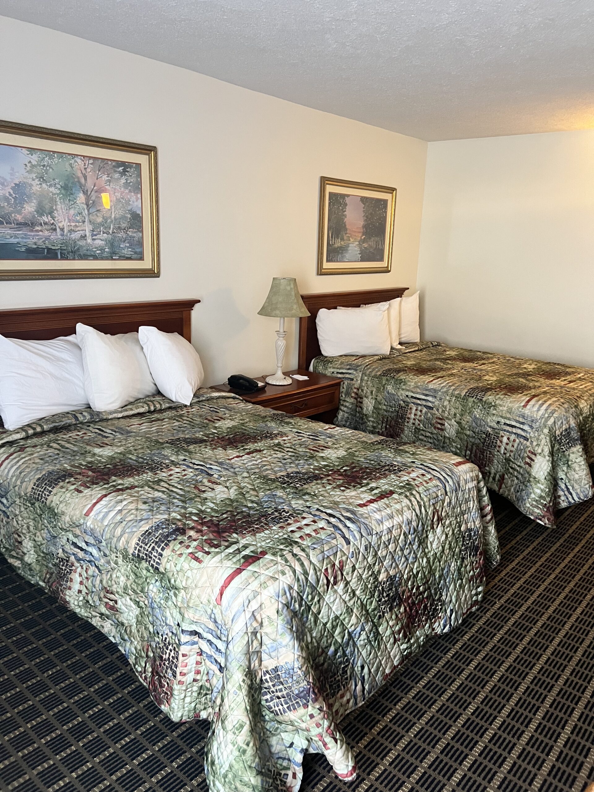 Southgate Hotel & Tiki Lounge